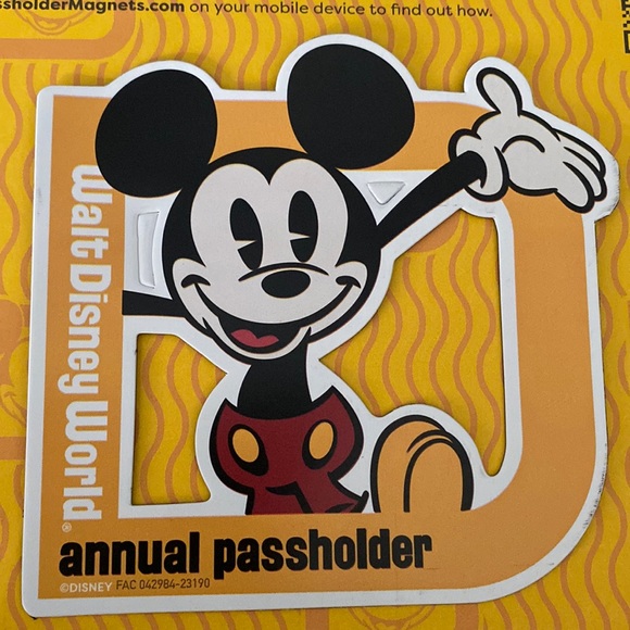 Disney | Other | Walt Disney World Annual Passholder Magnet | Poshmark